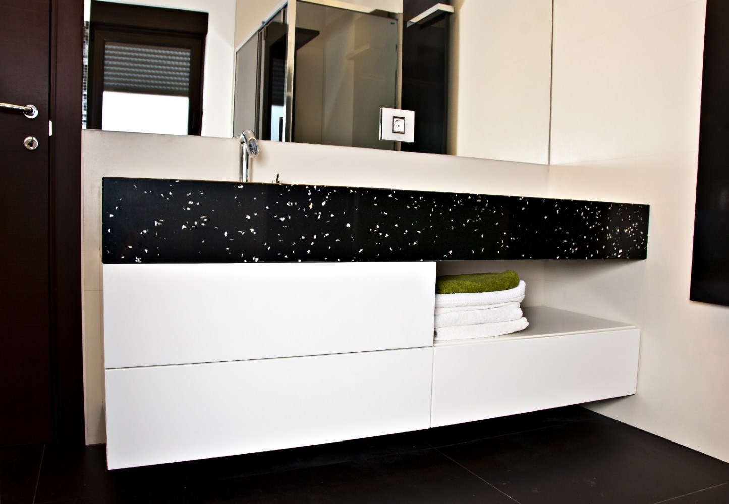 mdfvopsit.ro - finisare panouri MDF vopsit