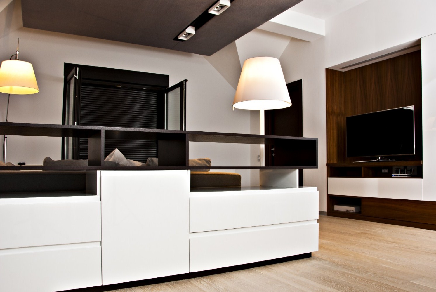 mdfvopsit.ro - finisare panouri MDF vopsit